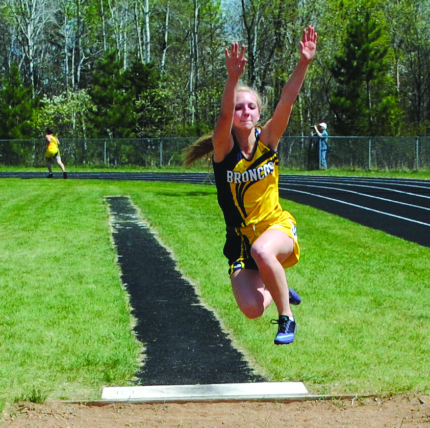 Jets win boys’ track regional | News, Sports, Jobs - Daily Press